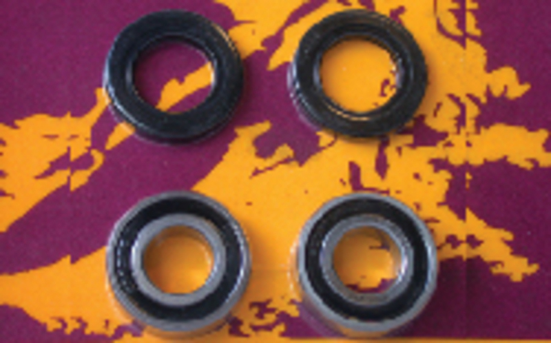 PIVOT WORKS Front Wheel Bearings And Seals Kit - buy cheap FC-Moto